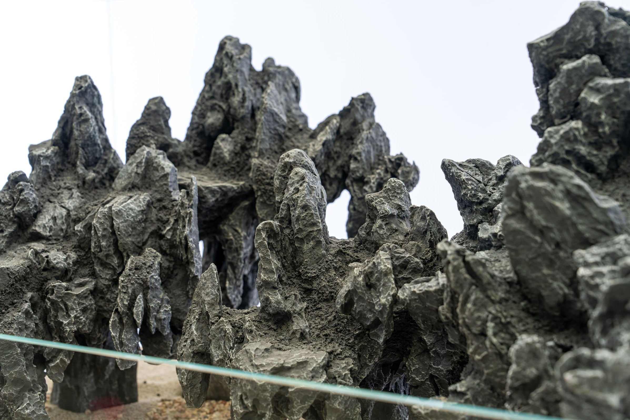 UNS Strata Black Mountain Seiryu Stone Type 3 - D — Buce Plant